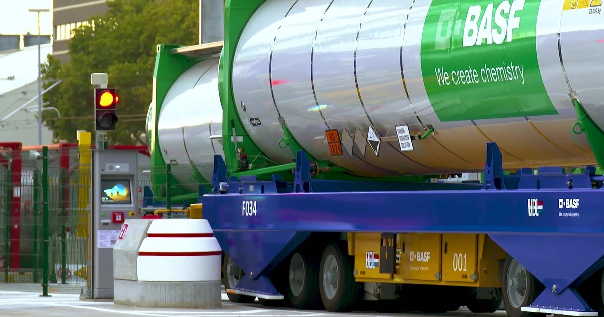 Logistik-Optimierung: Das Tankcontainerlager der BASF | RNF.de