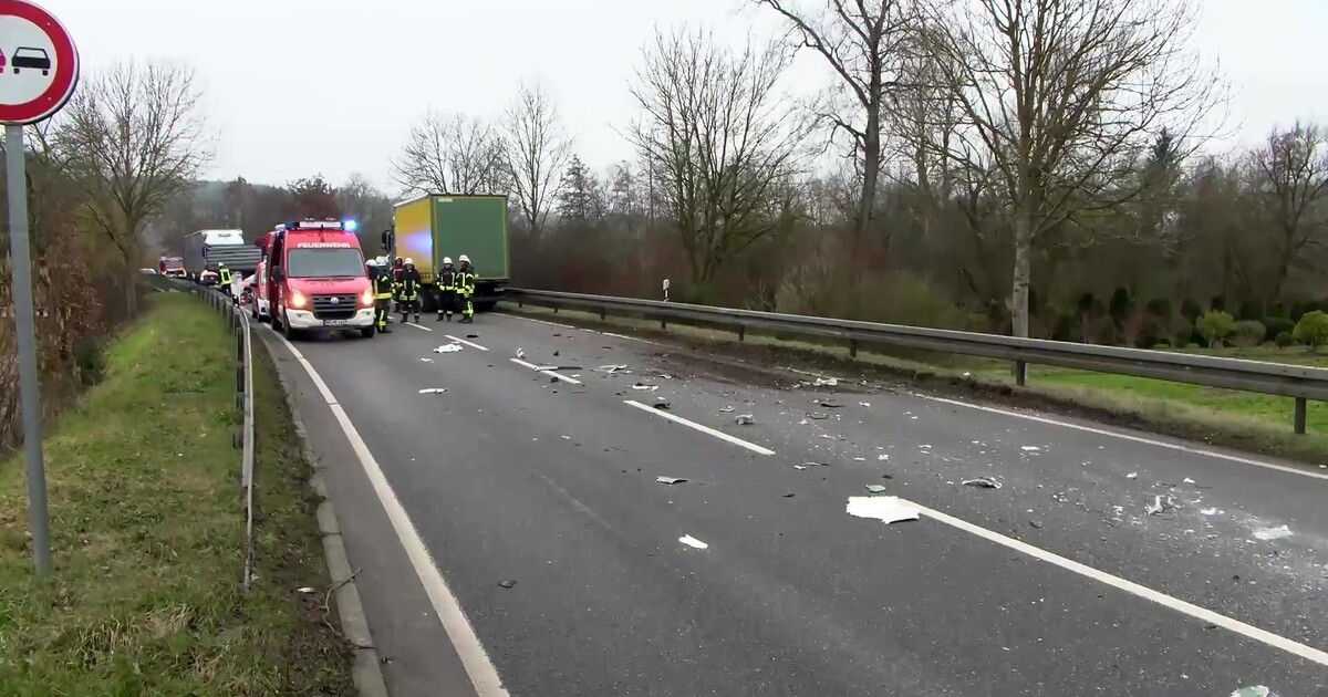 Mauer: B 45 nach schwerem Verkehrsunfall gesperrt | RNF.de