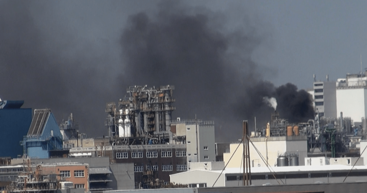 Ludwigshafen: Untersuchungen nach Explosion und Brand bei BASF laufen ...